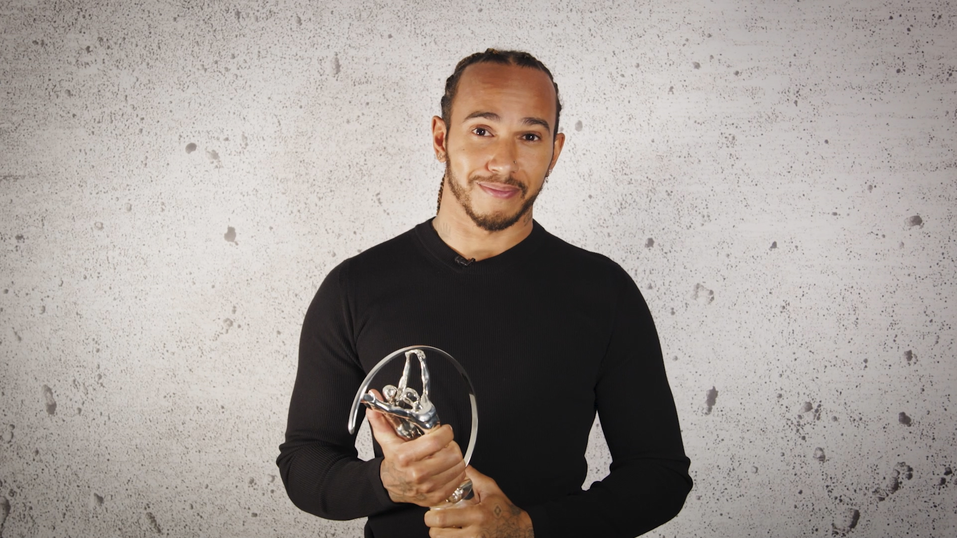 Hamilton adds another feather to his cap with Laureus Award - Doha Hack